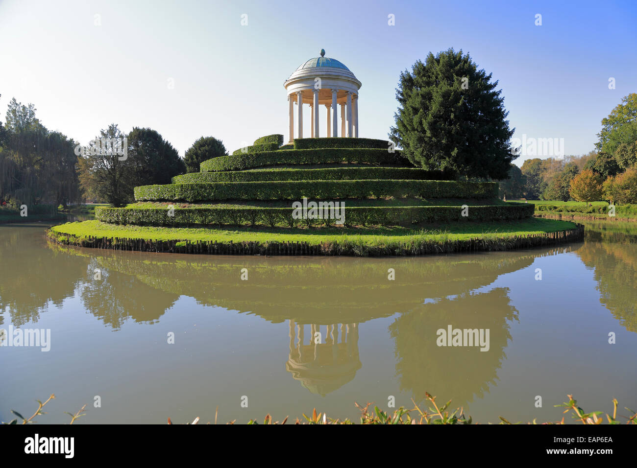 Rotunda temple in Querini Park, Vicenza, Italy, Veneto Stock Photo - Alamy