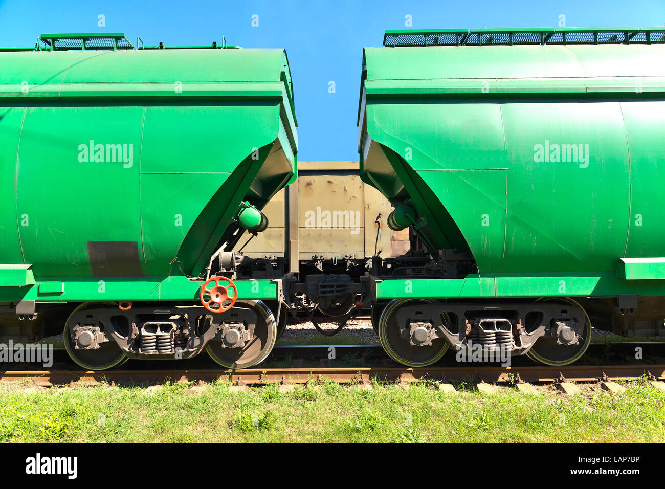Hopper cars hi-res stock photography and images - Alamy