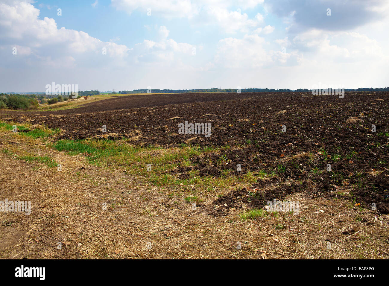 Cultivated agriculture farm field hi-res stock photography and images ...