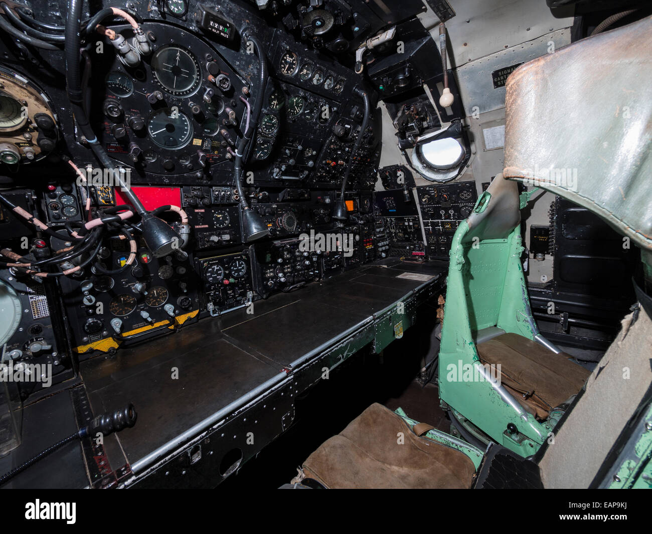 the cockpit of a 1960s vintage RAF Vulcan V-bomber Stock Photo - Alamy