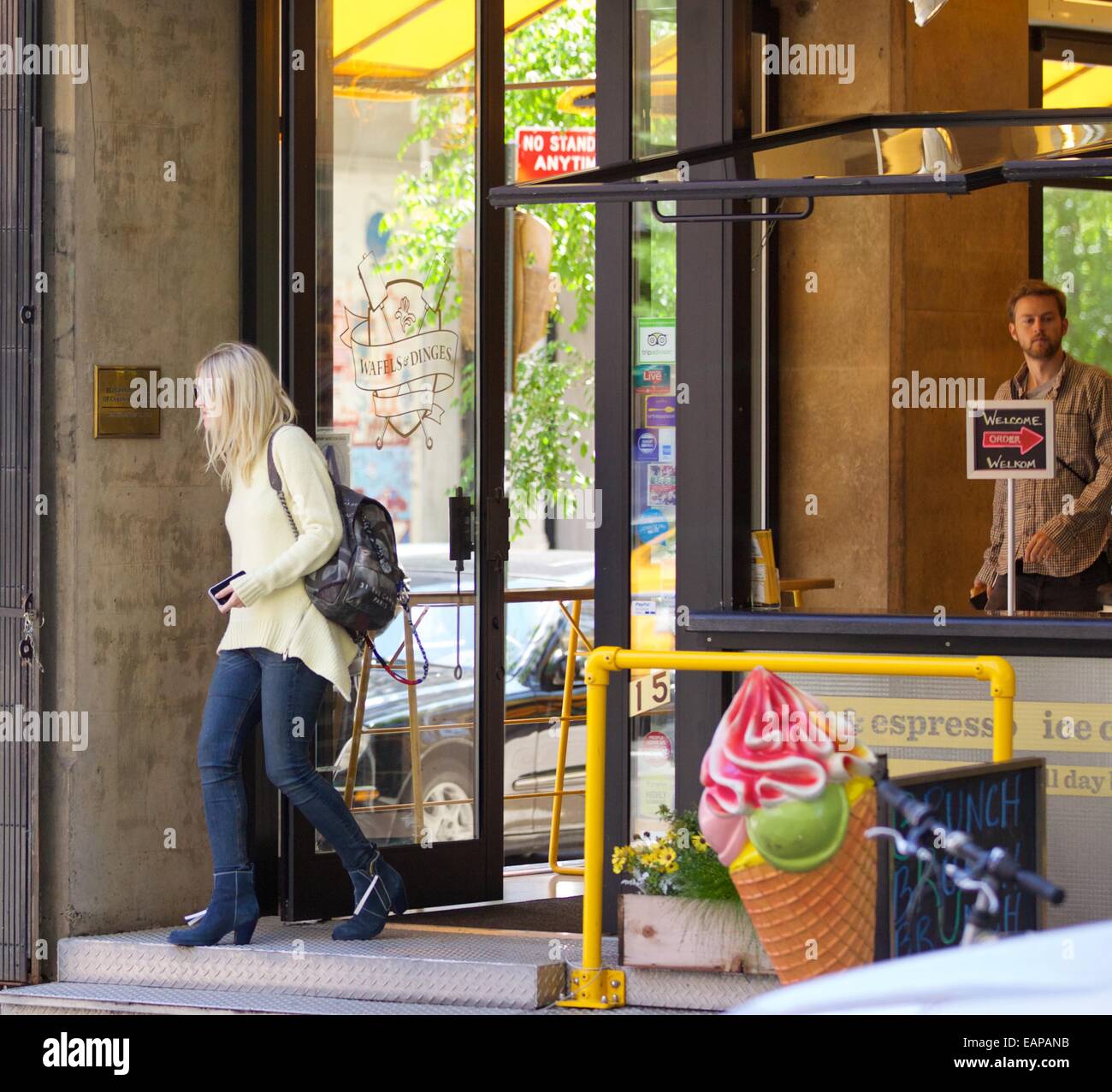 Dakota Fanning spotted out in New York with her model boyfriend, Jamie ...