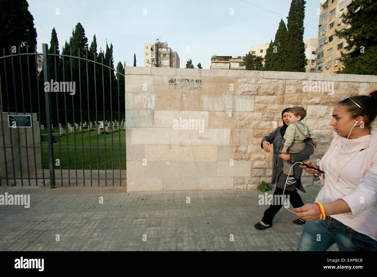 Commonwealth graves cemetery beirut hi-res stock photography and images ...
