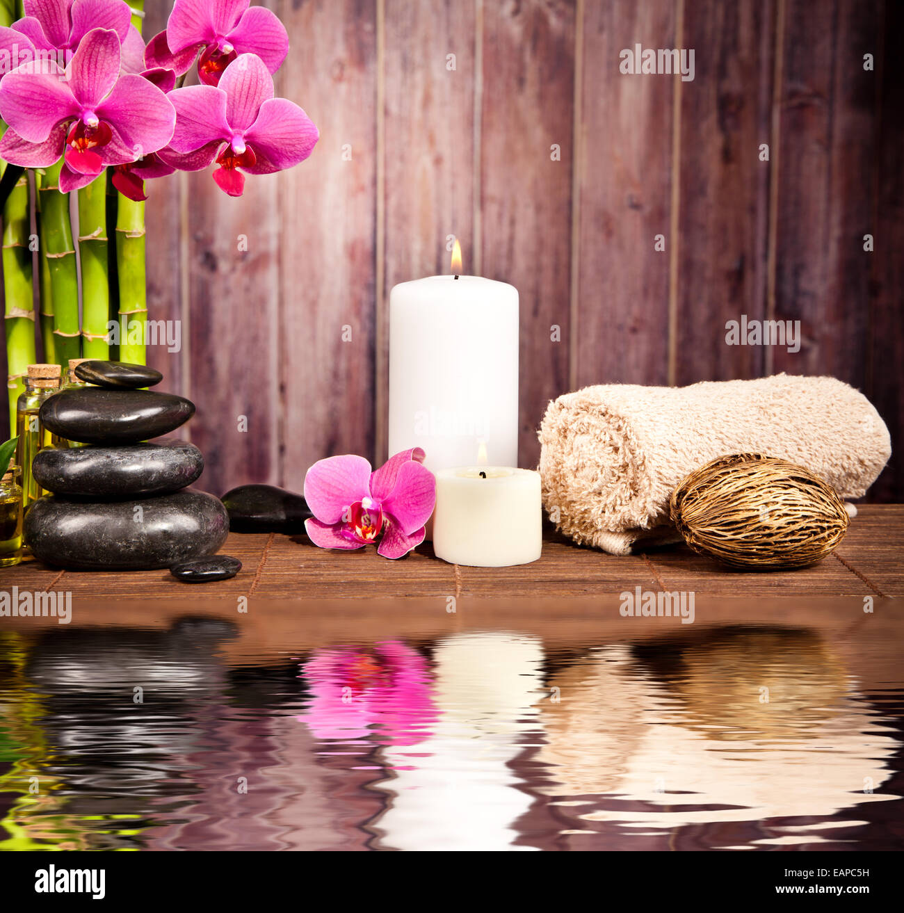Spa still life with water reflection Stock Photo - Alamy