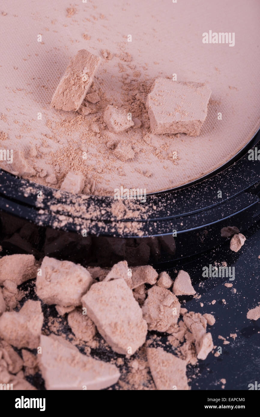 Face foundation powder product with crumbled texture Stock Photo - Alamy