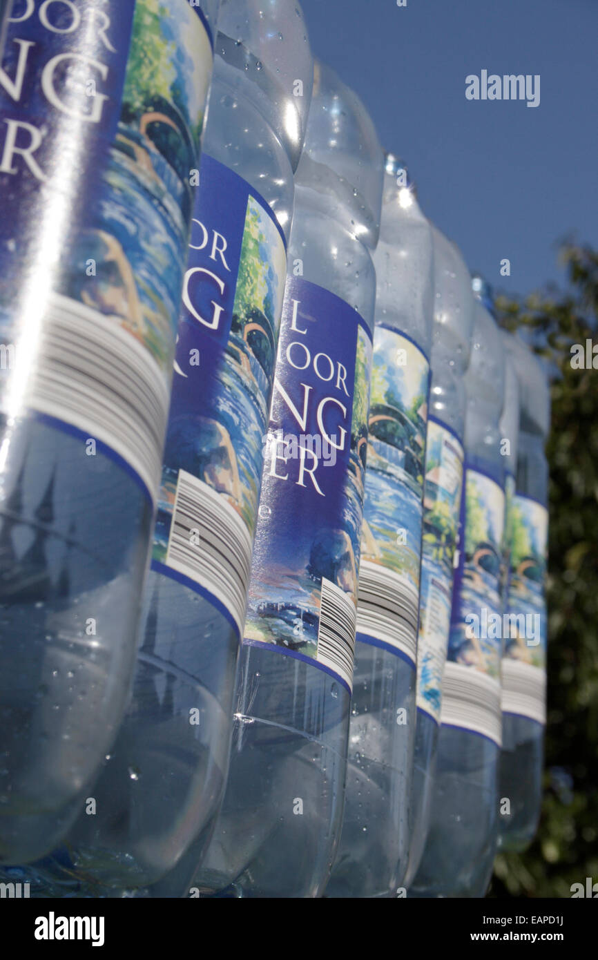 Disposable bottles hi-res stock photography and images - Alamy