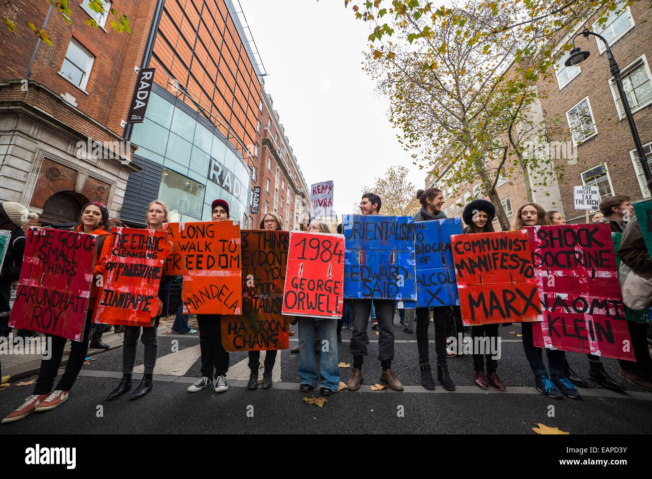 London, UK. 19th Nov, 2014. Mass student protest march against tuition ...