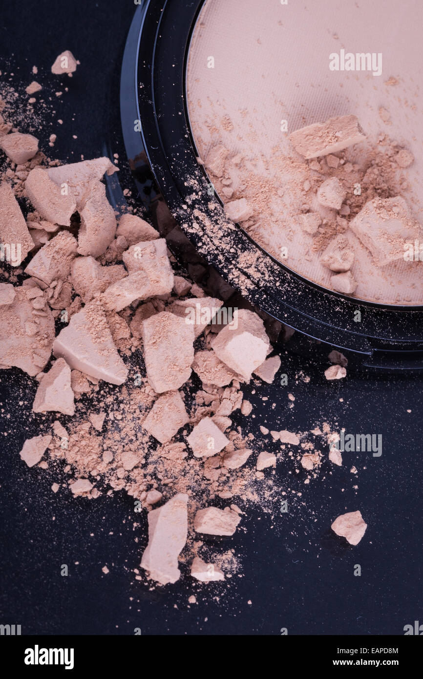Face foundation powder product with crumbled texture Stock Photo - Alamy