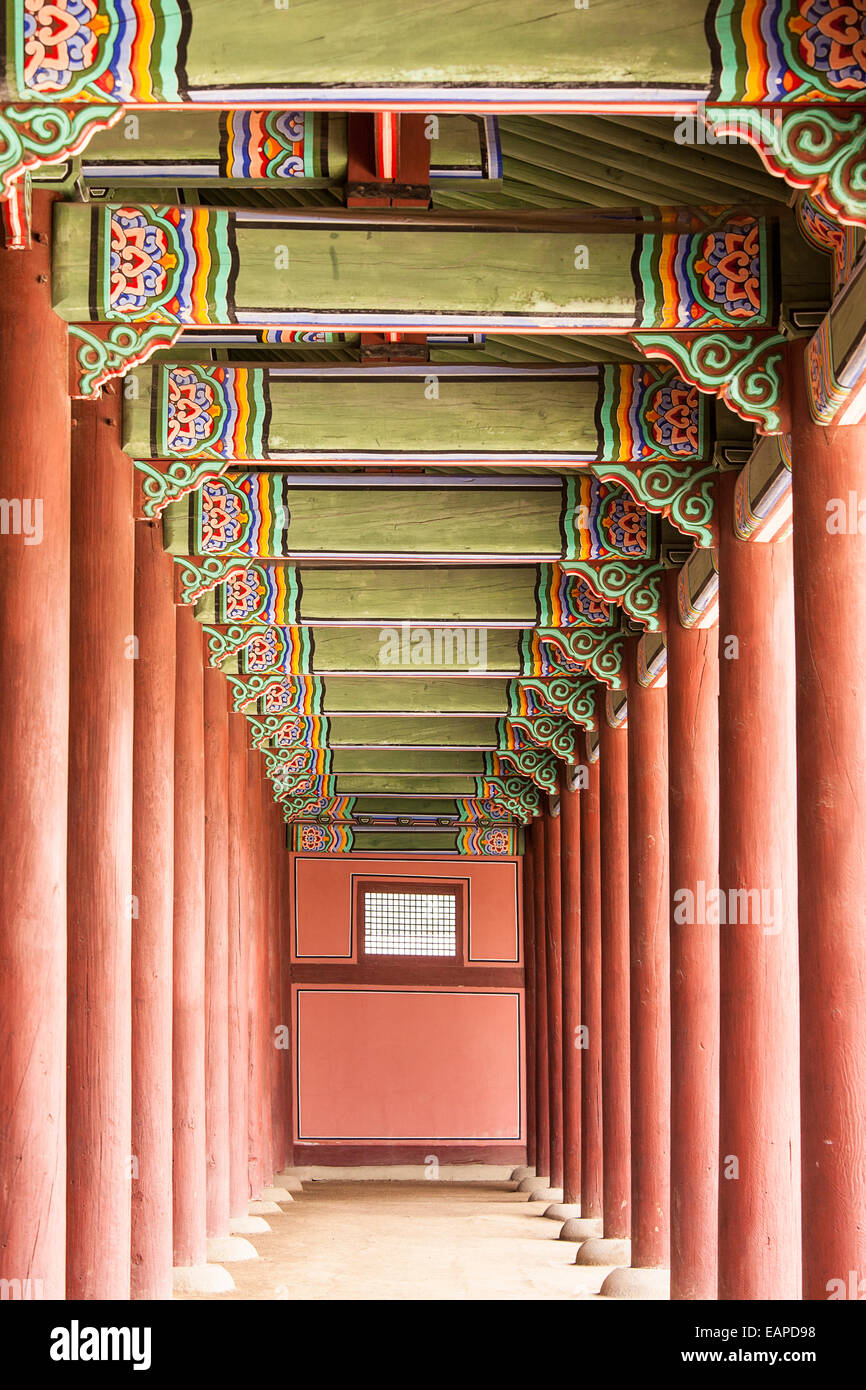 Korean Palace Corridor Stock Photo - Alamy
