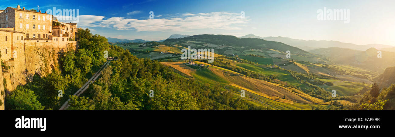 Tuscany italy sunset panorama hi-res stock photography and images - Alamy