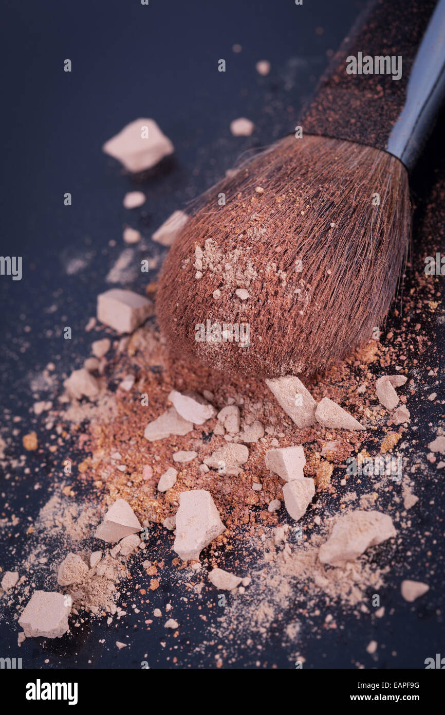 Face foundation powder product with crumbled texture Stock Photo - Alamy