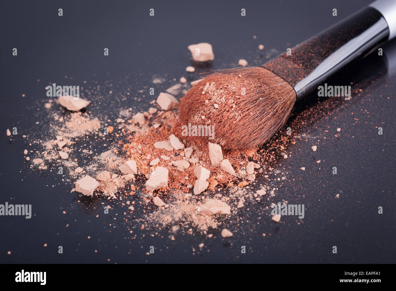 Face foundation powder product with crumbled texture Stock Photo - Alamy
