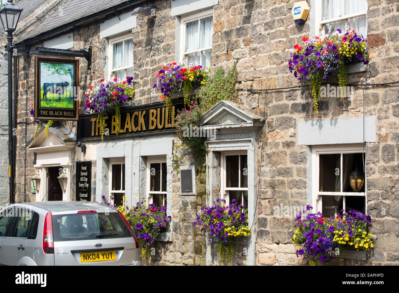 The black bull inn pub corbridge hi-res stock photography and images ...