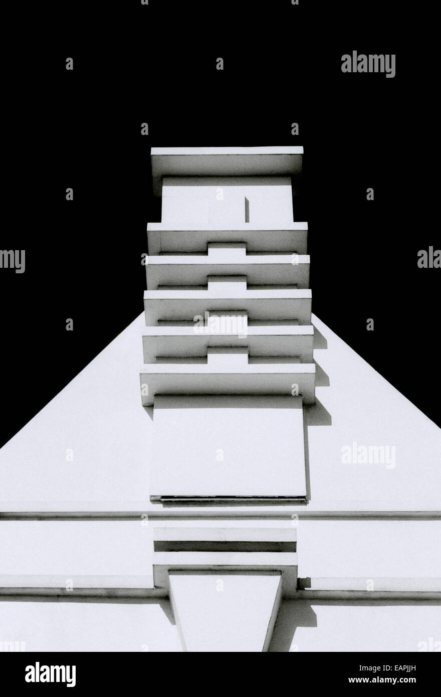 Chiaroscuro architecture hi-res stock photography and images - Alamy