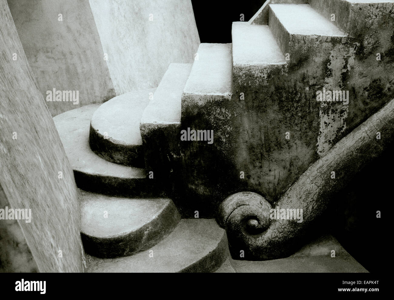 Underground Mosque Sumur Gumuling in the Taman Sari complex in ...