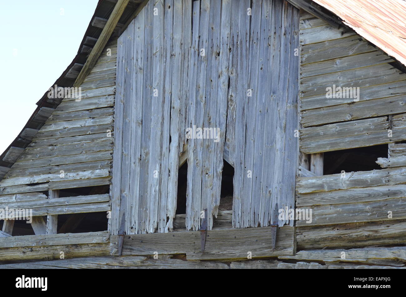 Old cold barn hi-res stock photography and images - Alamy