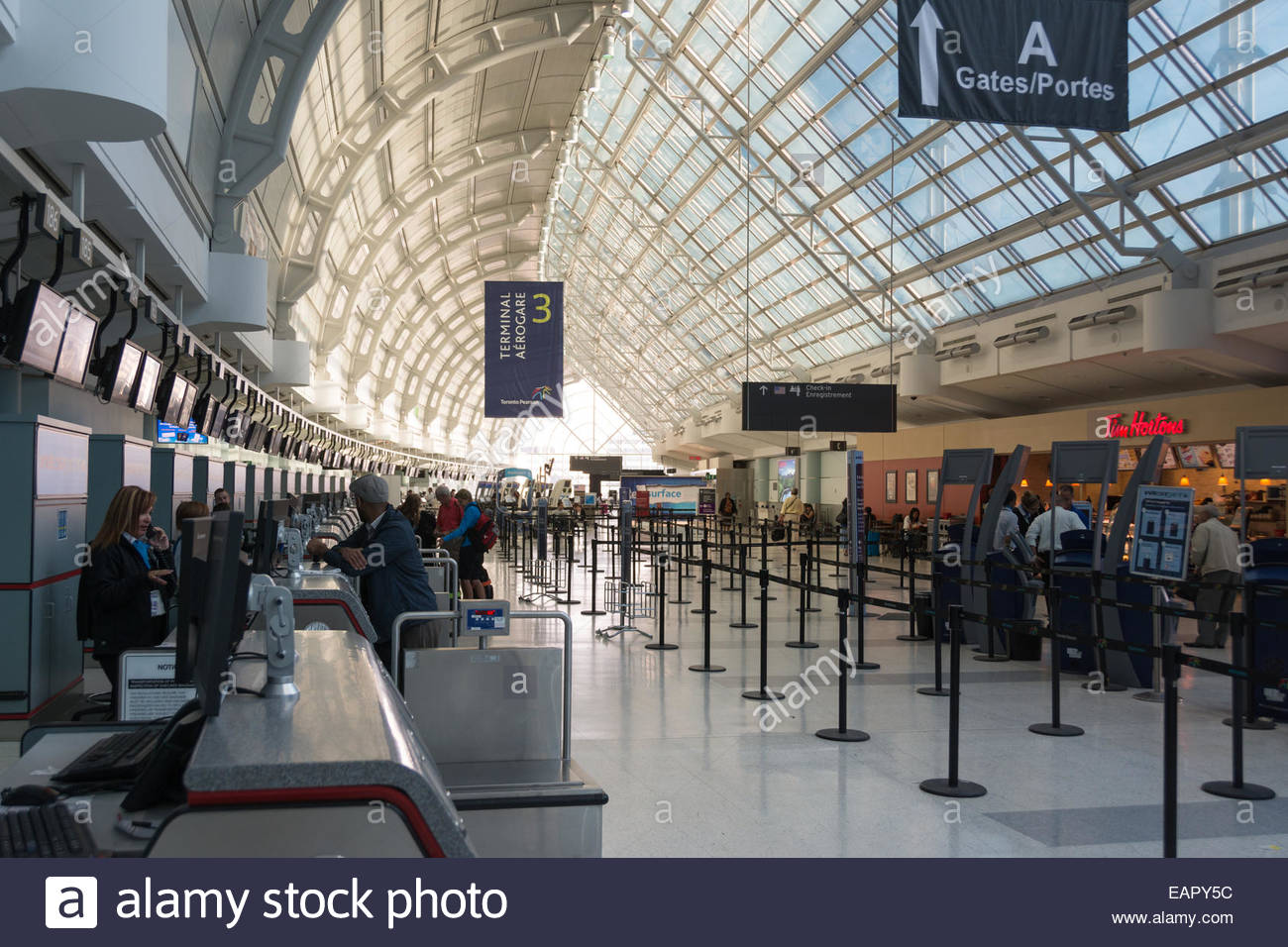 Pearson Airport Arrivals Stock Photos & Pearson Airport Arrivals Stock ...