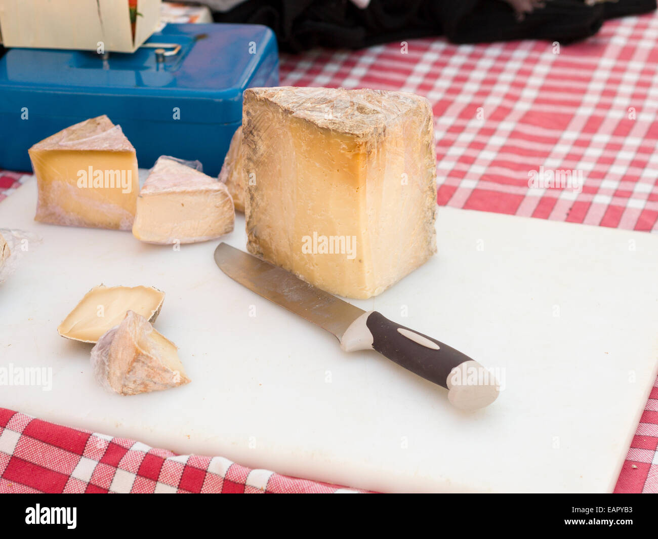 Cheese samples hi-res stock photography and images - Alamy