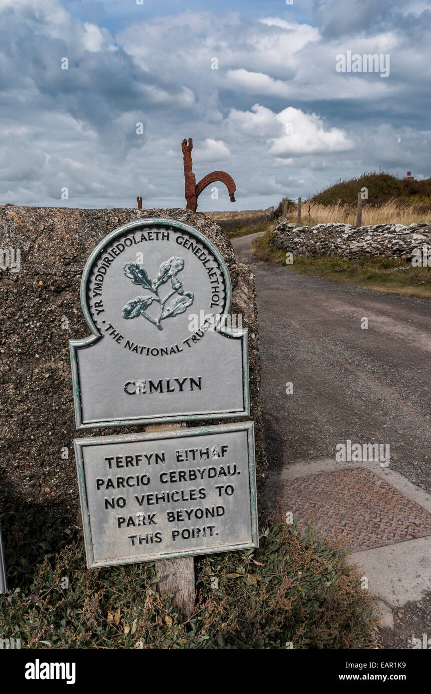 Cemlyn Bay Anglesey North Wales National trust sign Stock Photo - Alamy
