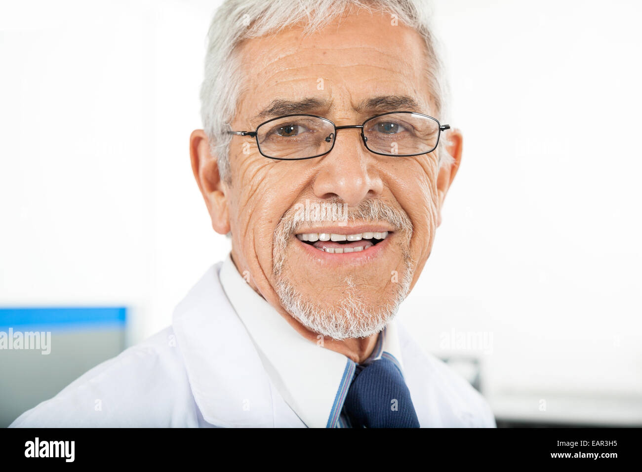 Hematology laboratory technician hi-res stock photography and images ...
