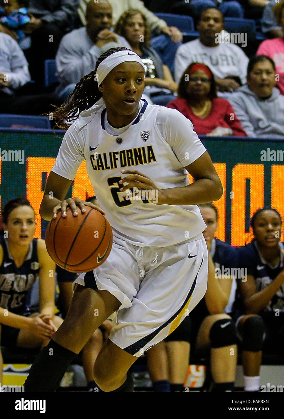 Berkeley CA. 18th Nov, 2014. California Bears F # 24 Courtney Range in ...