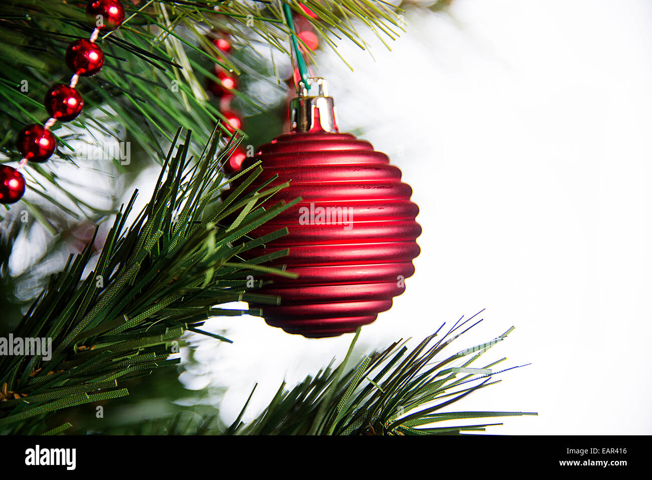 Red christmas baubles pine hi-res stock photography and images - Alamy