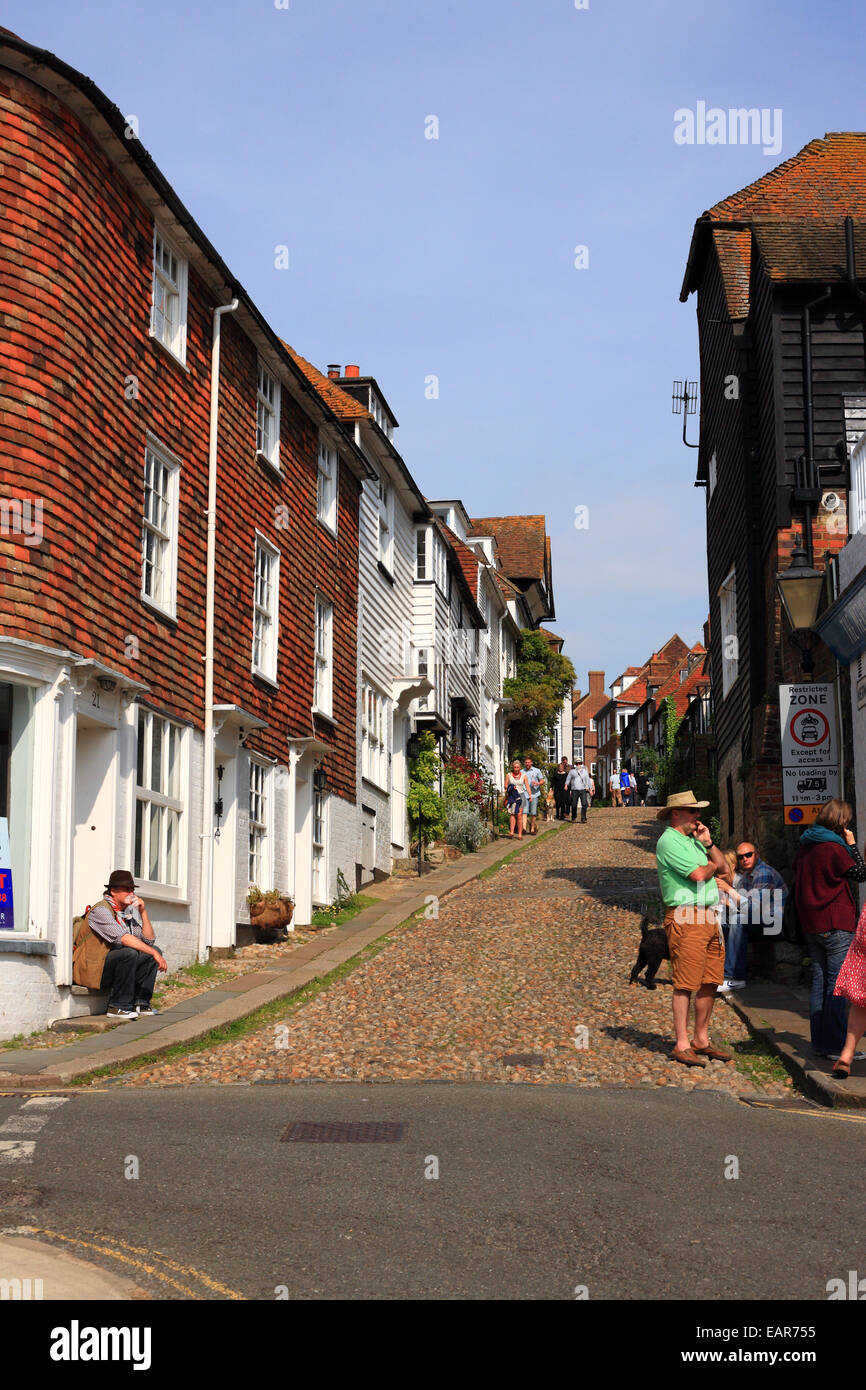 Cobbled street of Mermaid Street from The Strand, Rye, East Sussex ...