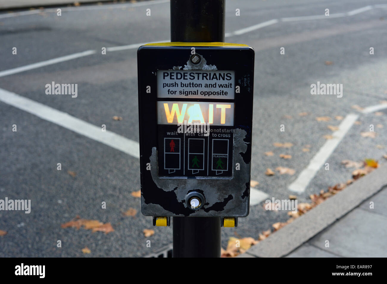 Pelican crossing hi-res stock photography and images - Alamy