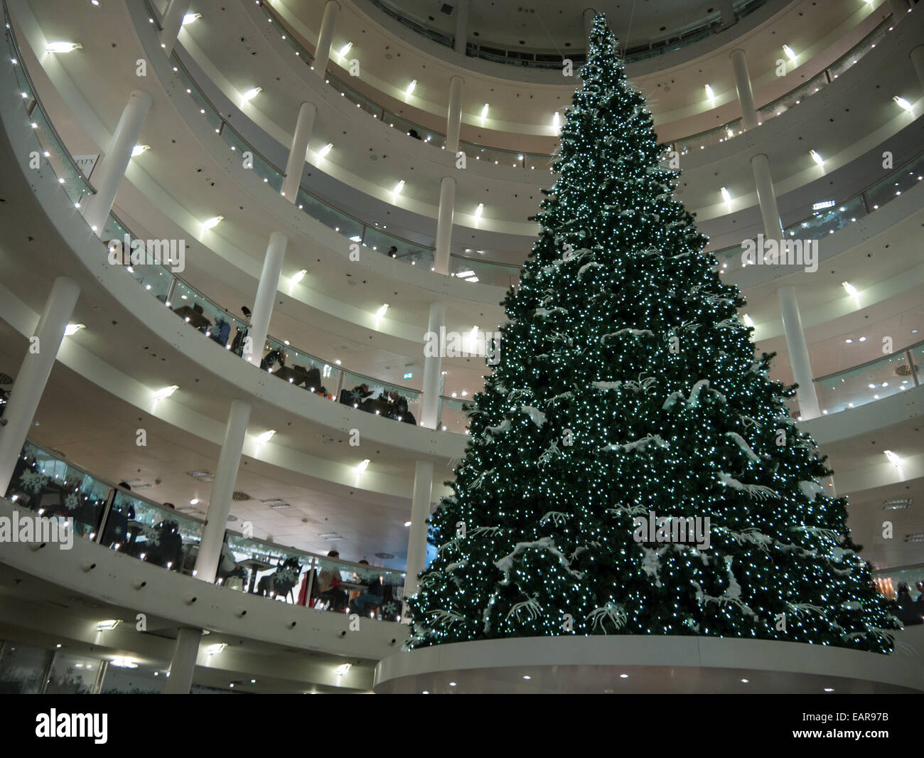 Christmas tree in the mall hi-res stock photography and images - Alamy
