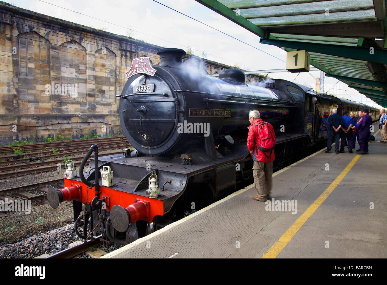Lner 2 6 0 locomotive hi-res stock photography and images - Alamy