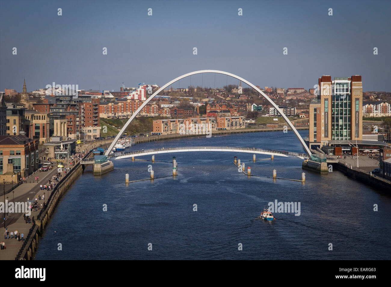 Shipping gallery hi-res stock photography and images - Alamy