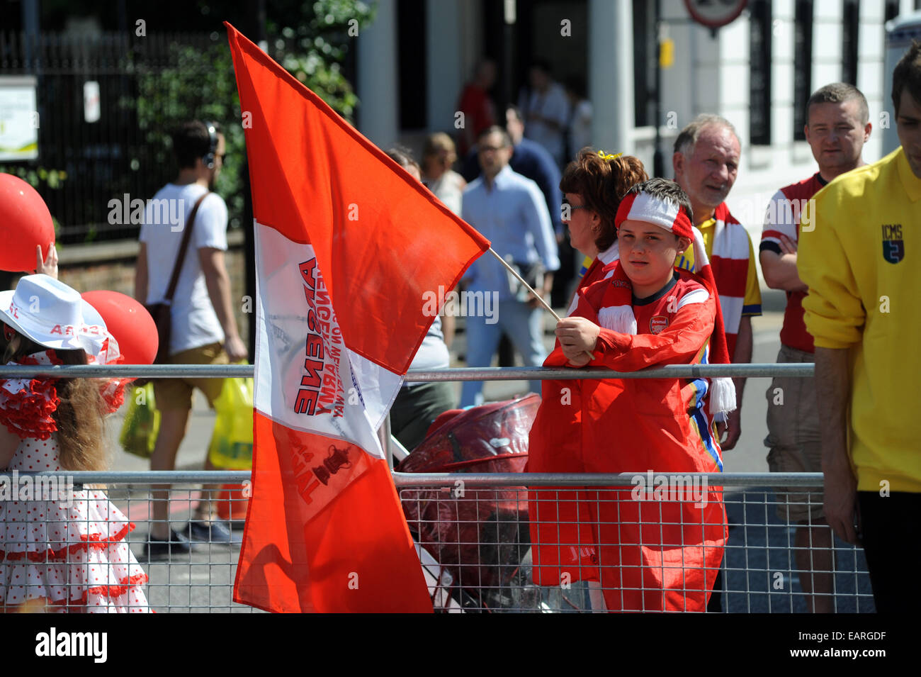 Scenes at the Arsenal FA Cup Victory Parade in North London Featuring ...