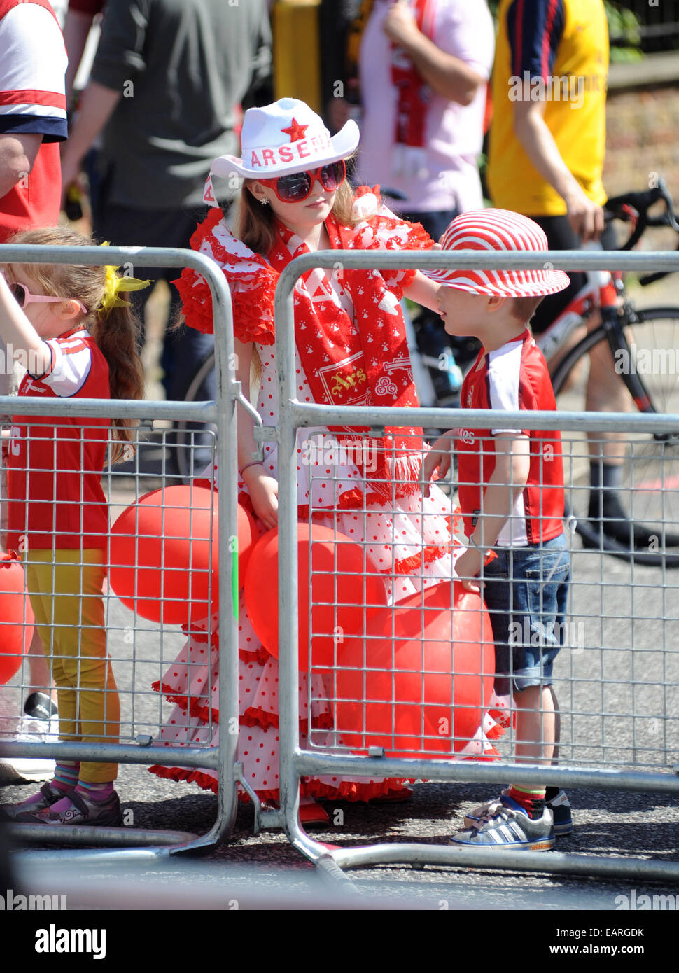 Scenes at the Arsenal FA Cup Victory Parade in North London Featuring ...