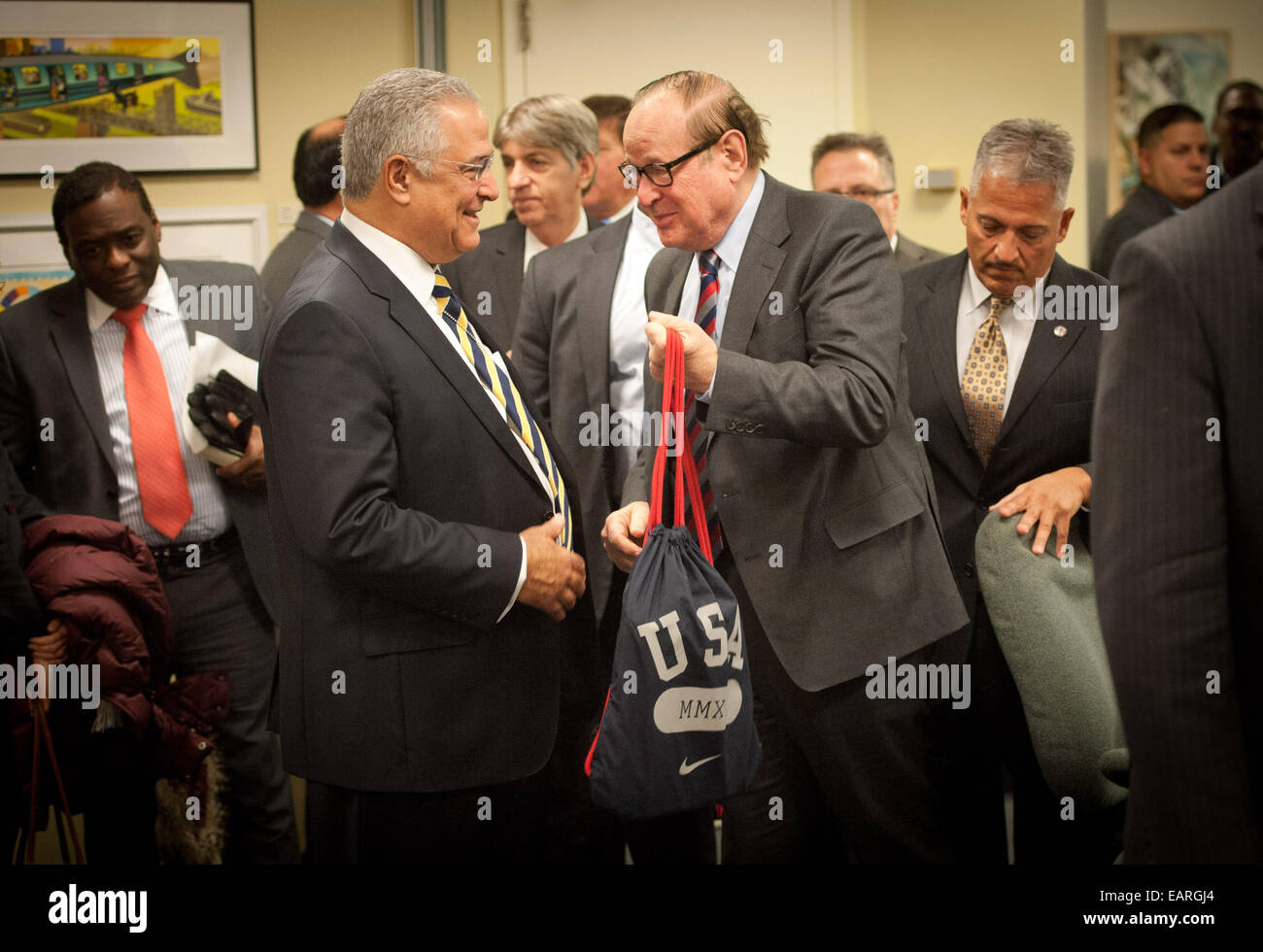 Mta headquarters new york hi-res stock photography and images - Alamy