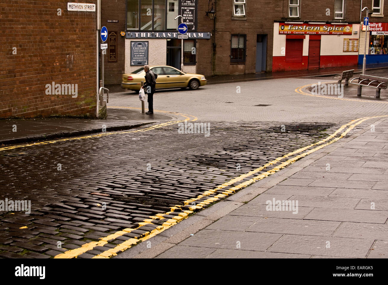 Lochee high street hi-res stock photography and images - Alamy