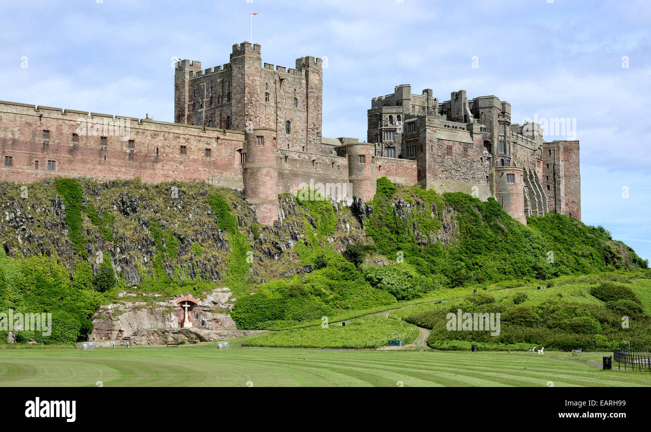 bamburgh-castle-northumberland-stock-photo-alamy
