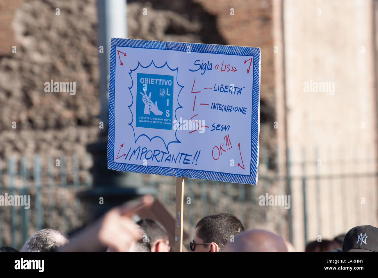 Rome, Italy. 20th Nov, 2014. About five thousand people demonstrated ...