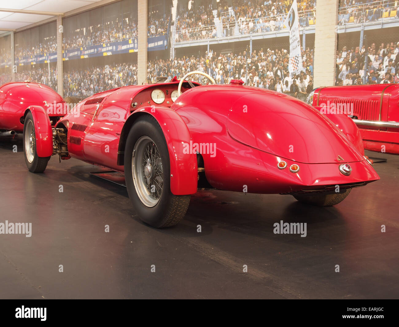 The 1937 Alfa Romeo 8C 2900 is a classic sports car featuring an 8 ...