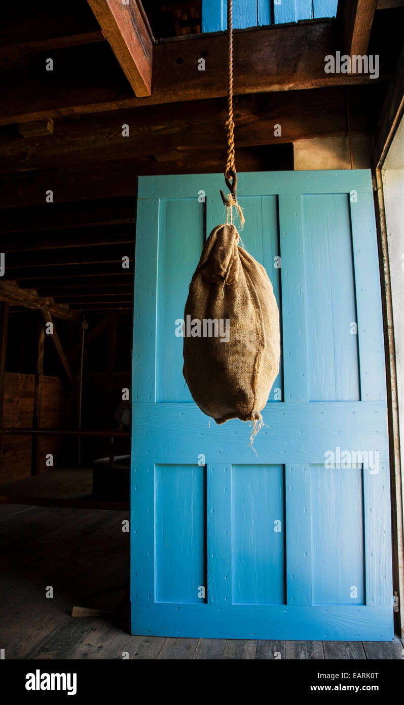 Sacks of us corn america agriculture hi-res stock photography and ...
