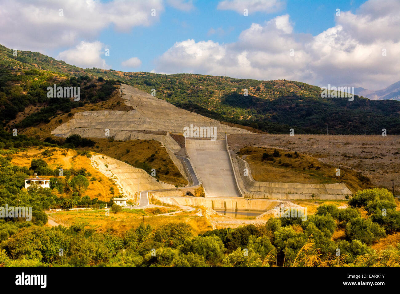Crete dam hi-res stock photography and images - Alamy
