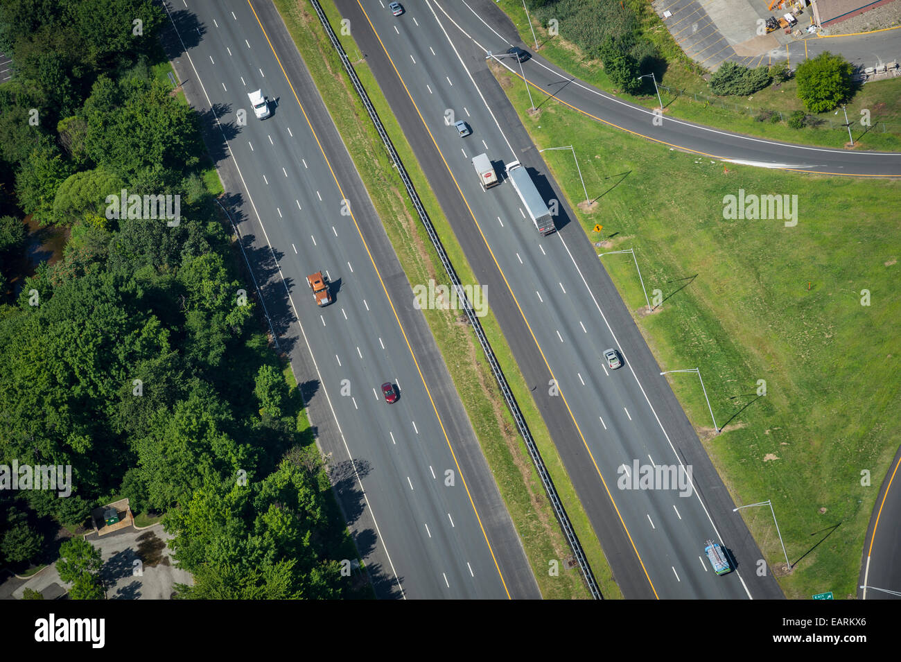 Aerial view freeway interstate road hi-res stock photography and images ...