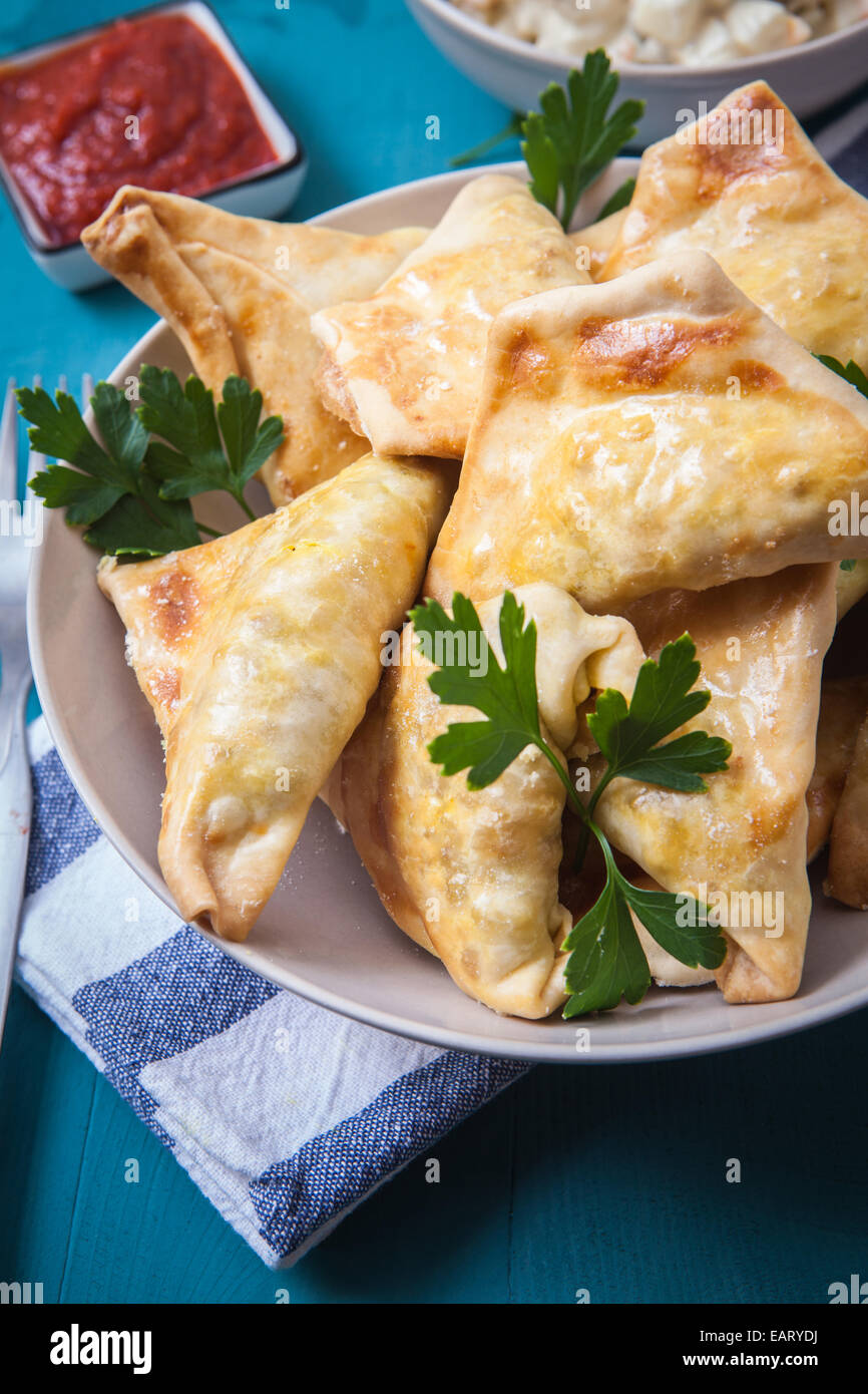 Indian samosa hi-res stock photography and images - Alamy