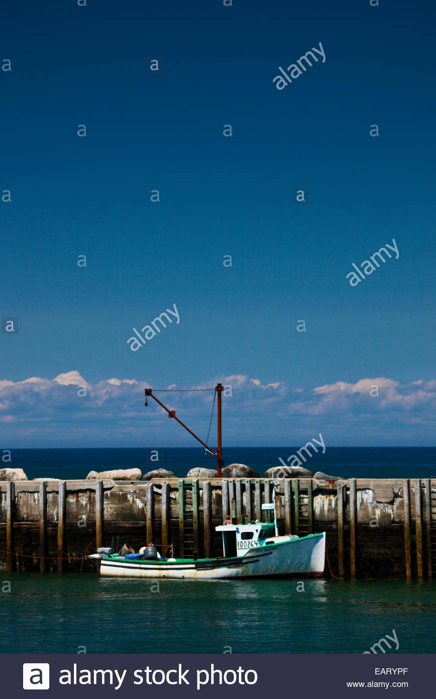 A fishing vessel used in the scallop fishery is a modified Trawler ...