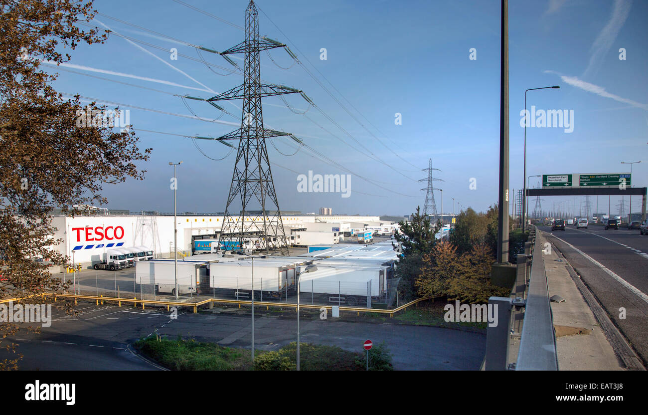 Lorries at tesco warehouse hi-res stock photography and images - Alamy