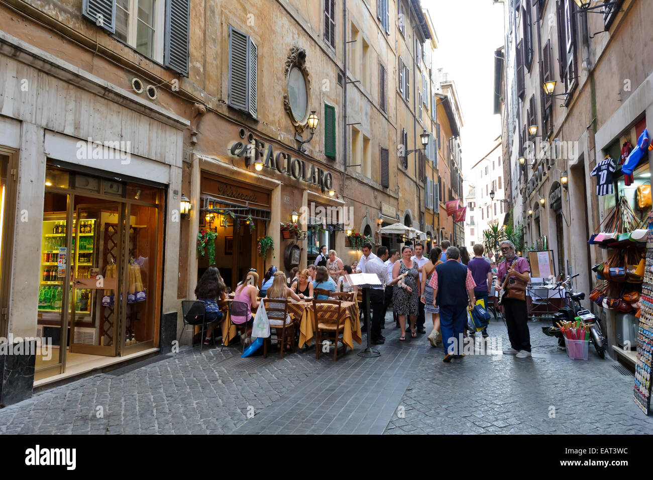 Food tradition rome hi-res stock photography and images - Alamy