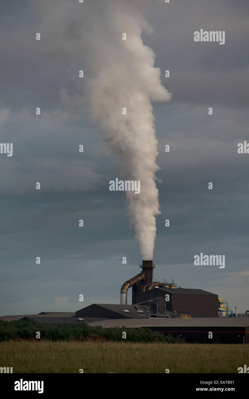 Norbord factory dalcross near inverness hi-res stock photography and ...