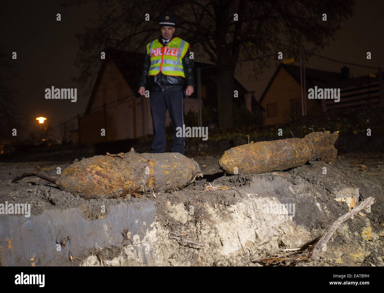 Wwii bombs hi-res stock photography and images - Alamy