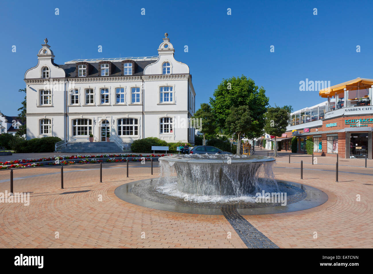 Fountain at the village square in Timmendorfer Strand / Timmendorf ...