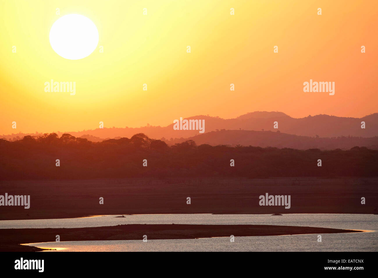 Lake mutirikwe hi-res stock photography and images - Alamy