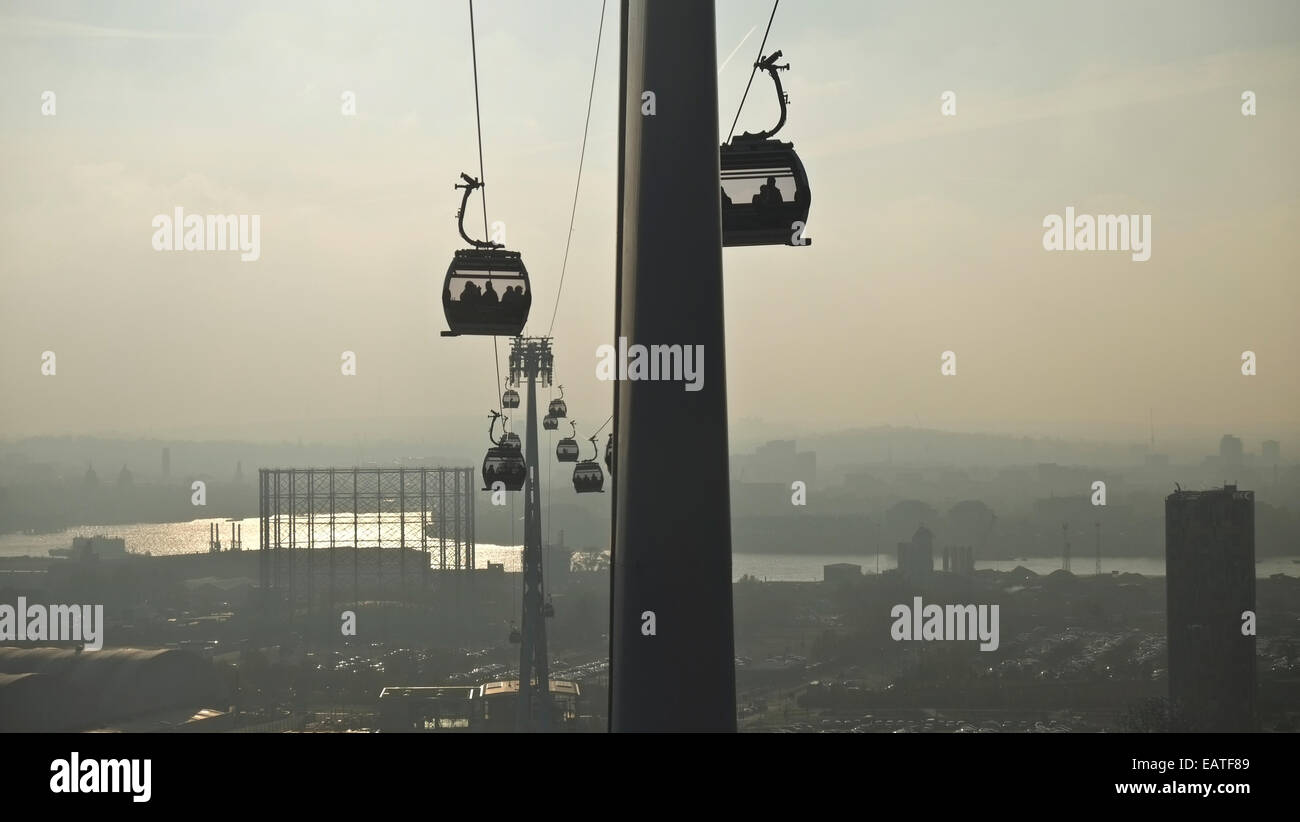 London Cable Car Stock Photo - Alamy