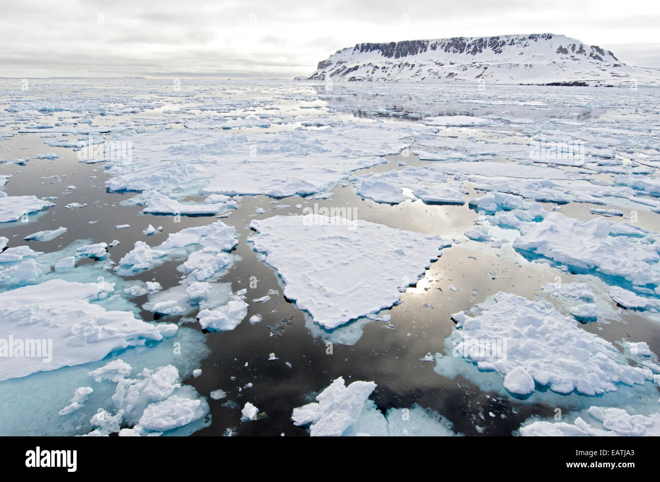 Sun reflection off the water hi-res stock photography and images - Alamy